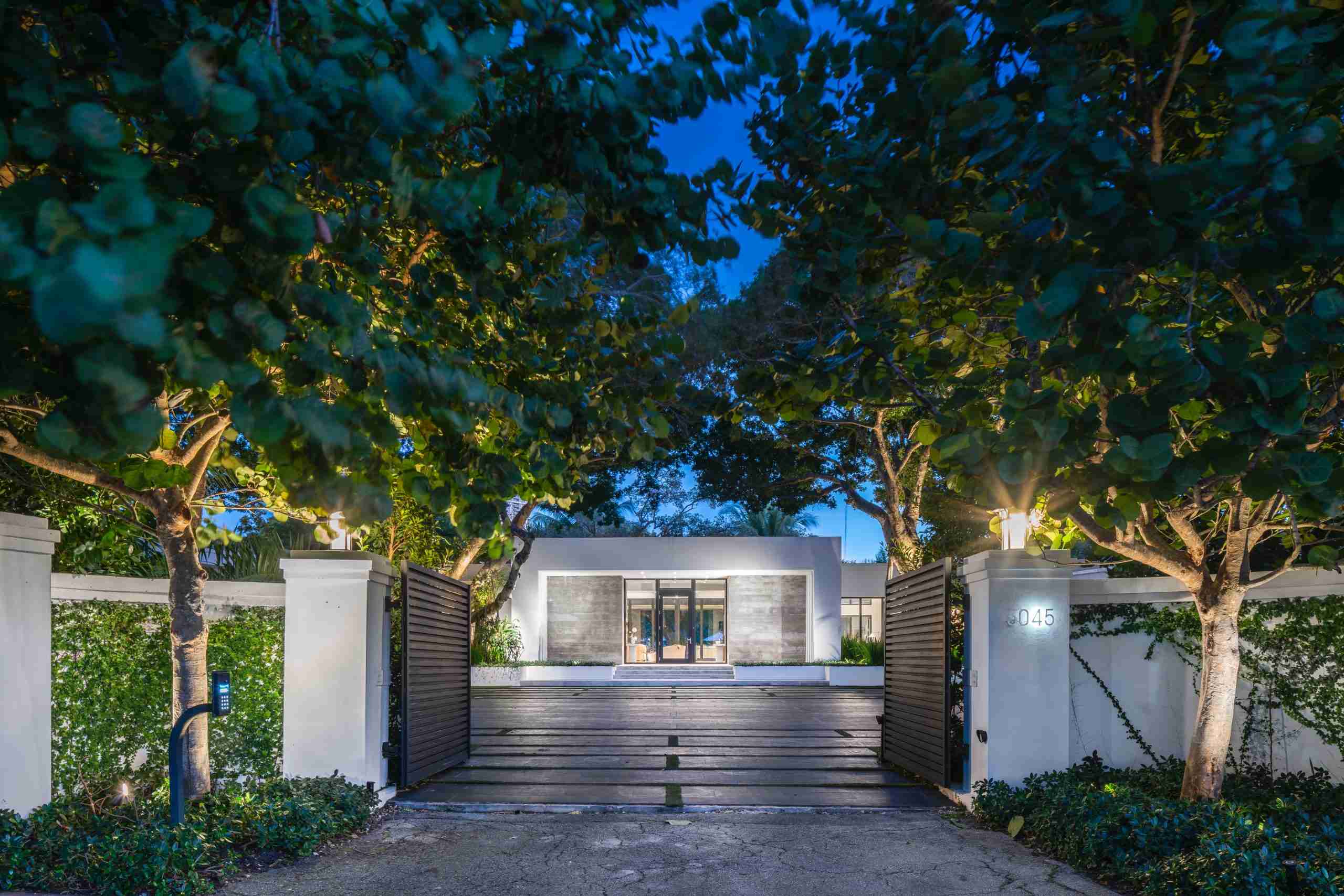 Experience the Best of Miami Luxury - Smart Spaces Group